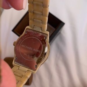 Michael Kors | Jewelry | Michael Kors Womens Mk539 Ritz Horn Watch ...